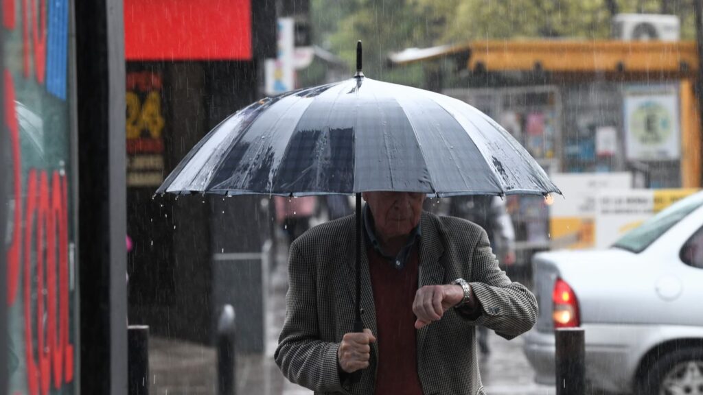 El cielo se oscureció de repente, diluvió y así va a seguir el clima en La Plata – Radio La Plata